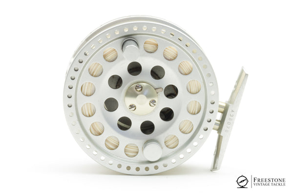 Hardy - Angel 4/5 Fly Reel w/ Spare Spool - RHW - Freestone Vintage Tackle